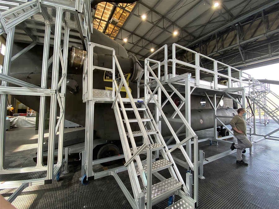 Aeronautical applications Full arrangement of platforms/side ladders ...